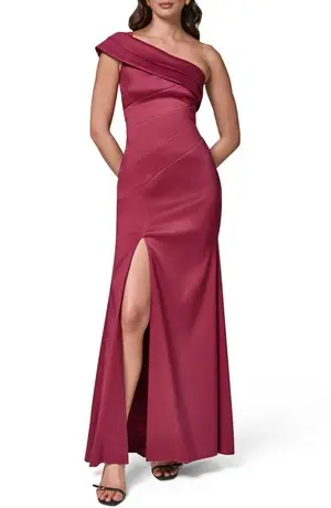 Donna Karan New York Seamed One Shoulder Gown - Sangria