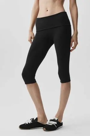 Alo Yoga Softsculpt Low-rise Foldover Capri Pants - Black