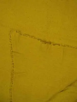Maison De Vacances Hand-knitted Cashmere Throw With Fringe - Yellow