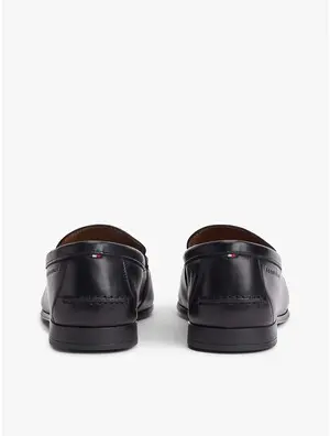 Tommy Hilfiger Flexible Leather Tassel Loafer