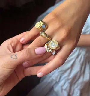 CECE JEWELLERY Swan Lake Signet Ring In 18k With Enamel And Diamonds