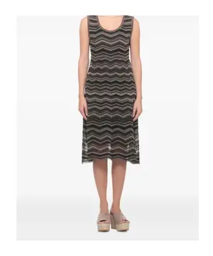 D.exterior Sleeveless Chevron Knit Midi Dress
