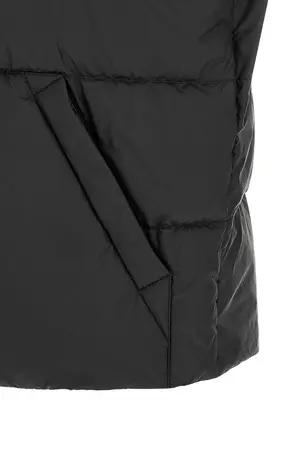 Moncler Quilted Puffer Gilet - Black