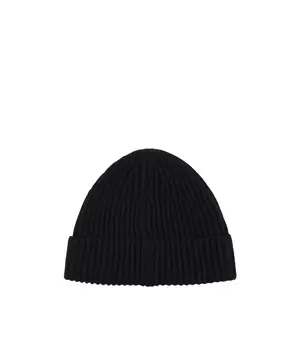 Stone Island Ribbed Beanie With Logo Detail