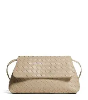 Bottega Veneta Leather Giorno Shoulder Bag - Neutral