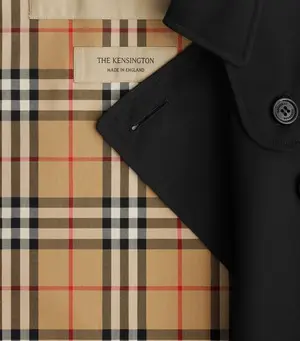 Burberry Short Kensington Trench Coat