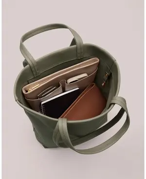 Cuyana Tall Easy Tote - Olive