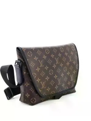 LOUIS VUITTON Macassar Monogram Canvas Messenger Bag - Brown