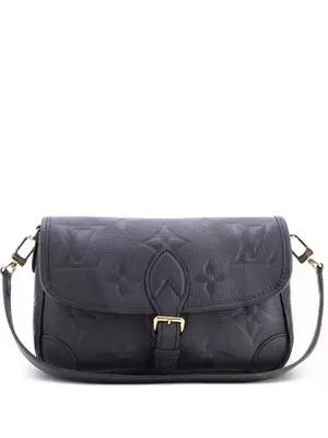 LOUIS VUITTON Diane Nm Handbag - Black