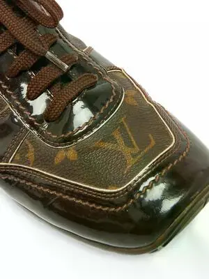 LOUIS VUITTON Globe Trotter Lace-up Leather Sneakers