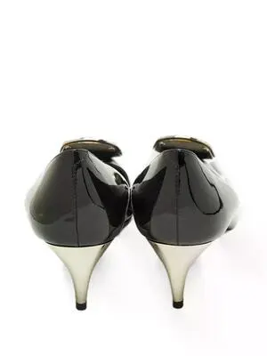 ROGER VIVIER Embellished Pumps - Black
