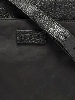 Gucci Gg Leather Messenger Bag - Black
