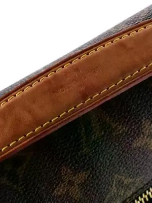 LOUIS VUITTON Pochette Metis Monogram Canvas Crossbody Bag - Brown