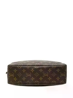 LOUIS VUITTON Monogram Trouseau Toilette 28 Clutch Bag - Brown