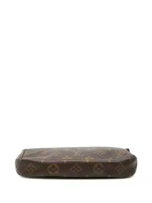 LOUIS VUITTON Monogram Pochette Accessoires Shoulder Bag