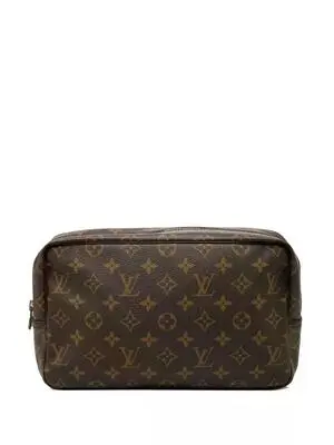 LOUIS VUITTON Monogram Canvas Trousses Toilette 28 - Brown