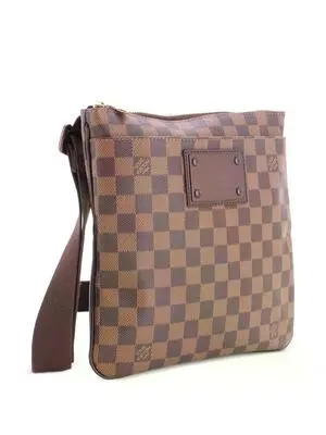 LOUIS VUITTON Brooklyn Pochette Plate Damier Crossbody Bag - Brown
