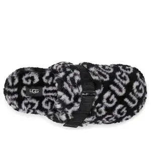 UGG Super Fluff Slipper