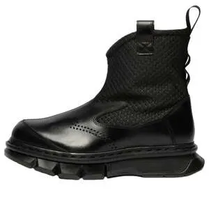 Dr. Martens Qubist Rigger Boots - Black