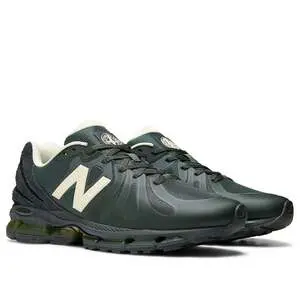 NEW BALANCE X Stone Island 1890 Sneakers - Deep Forest