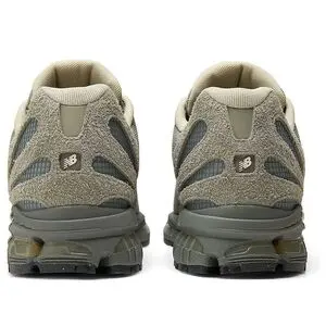 NEW BALANCE X Stone Island 1890 Sneakers - Covert Green
