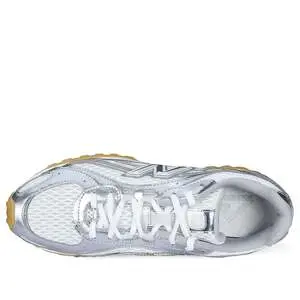 NEW BALANCE 204l Sneakers - Silver Metallic/white