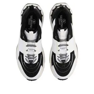 Valentino Garavani Fw25 True Act Sneakers - Black