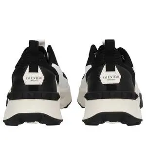 Valentino Garavani Fw25 True Act Sneakers - Black