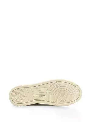 AUTRY Medalist Perforated Sneakers