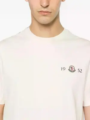 Moncler Logo-patch T-shirt