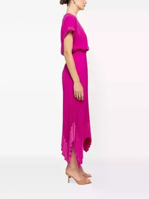 NISSA Relaxed Fit Short Sleeve Top With Metallic Neckline Detail