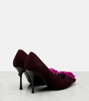 ROGER VIVIER Floral-appliqué Suede Pumps - Burgundy