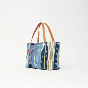 UBUNTU LIFE Baule Adventure Tote With Red Beaded Heart