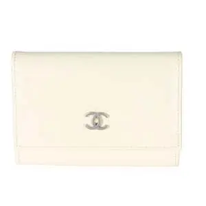 Chanel Creme Patent Card Holder Wallet