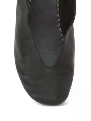 THE ROW V-neck Leather Loafers