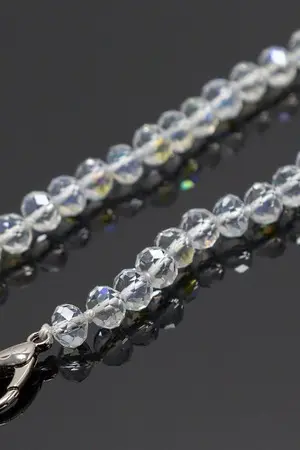 Cordée Cases Aria Phone Chain Clear