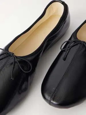 Phoebe Philo Bow-detail Crinkled Glossed-leather Ballet Flats