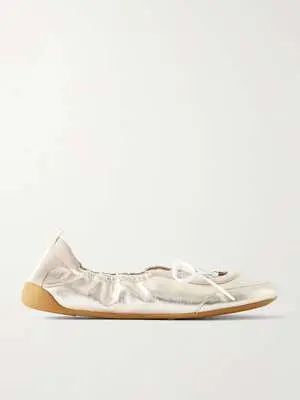 Chloé Kick Metallic Leather Sneakers - Silver