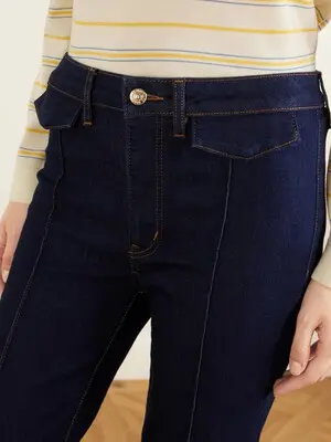 FRAME The Icon Mid-rise Flared Jeans