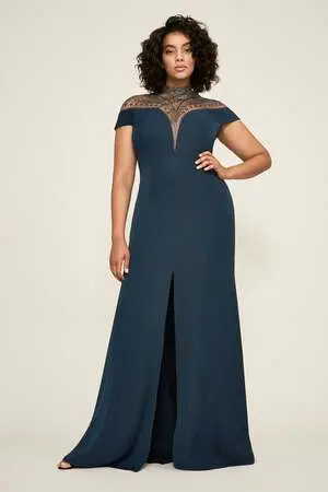 Tadashi Shoji Piper Gown Plus Size - Black