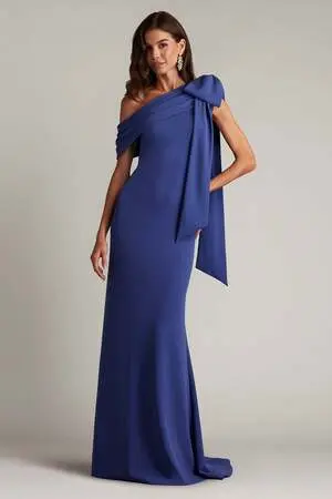 Tadashi Shoji Cassia Bow-shoulder Crepe Gown - Violet