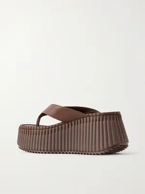 Chloé Nama Leather Platform Thong Sandals - Brown