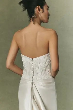 PRONOVIAS Exclusive: Yohane Gown