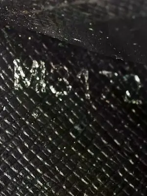 LOUIS VUITTON Zippy Epi-leather Wallet