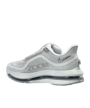 Nike Pegasus Premium Sneakers