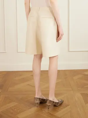 Khaite Pleated Knee-length Shorts - No