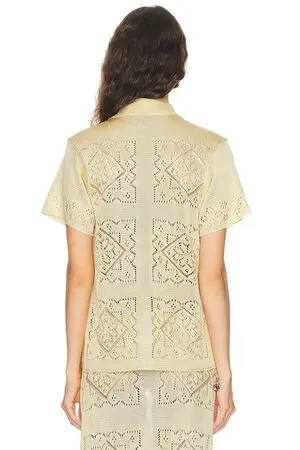 Calle Del Mar Handkerchief Short Sleeve Shirt In Yellow