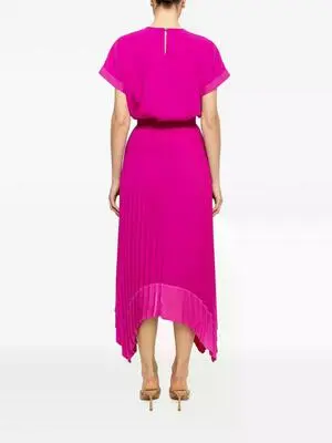 NISSA Short Sleeve Top With Metallic Neckline Detail