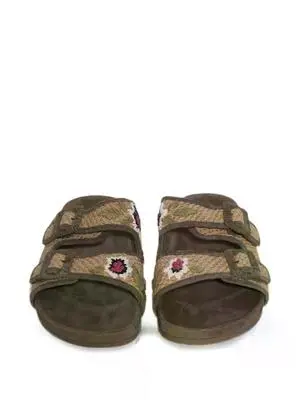 BAZISZT Basziszt Floral Embroidered Raffia Sandals