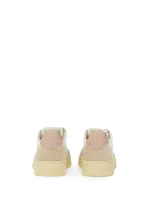 AUTRY Medalist Low Top Sneakers - White